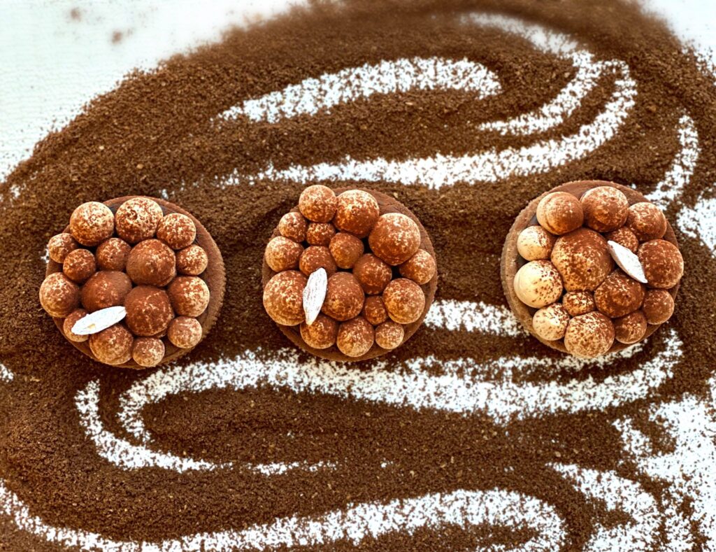 Sweet Aurora Pastry Shop - B14